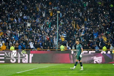 حسینی بهترین دروازه‌بان آسیا و بالاتر از ادوارد مندی و بونو عکس