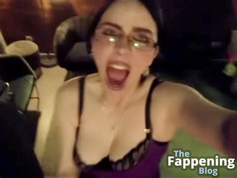 Billie Eilish Billeeilish Billieeilish Nude Leaks Onlyfans Photo