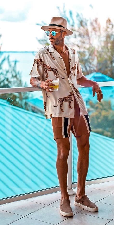 6 Dicas Looks Masculinos Para Trabalhar De Home Office Com Estilo Summer Outfits Men Beach