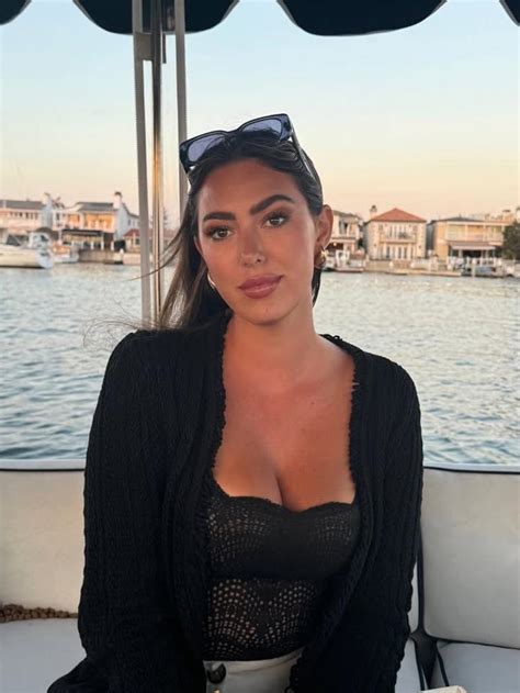 ‘insane Country Star Zach Bryan Mocked For Dating ‘clone Of Ex Girlfriend Au