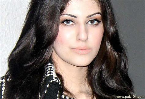 Gallery Models Female Anam Ahmad Anam Ahmad High Quality Free Download 700x479