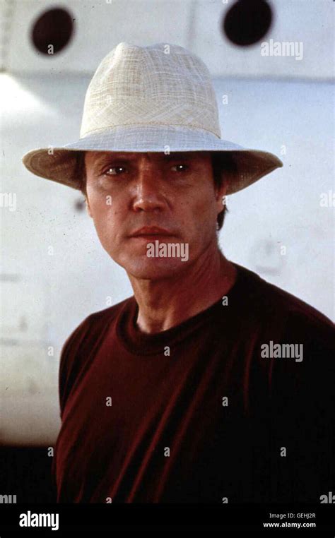 Christopher Walken Mcbain Christopher Walken Trommelt Vier Fruehere Kameraden Zusammen Und