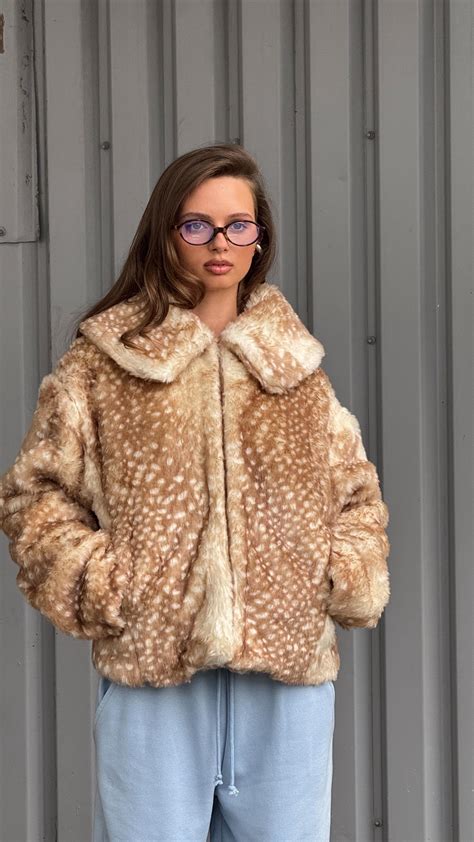 Bambis Fashion Influence