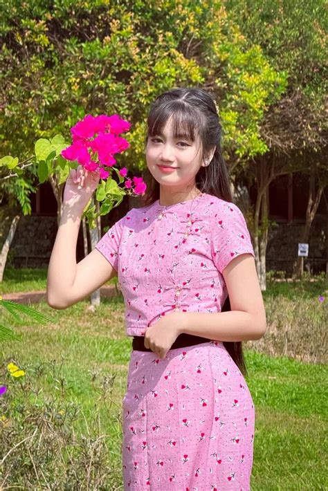 Pin By May On Myanmar Traditional Dress Idea In 2025 Girly