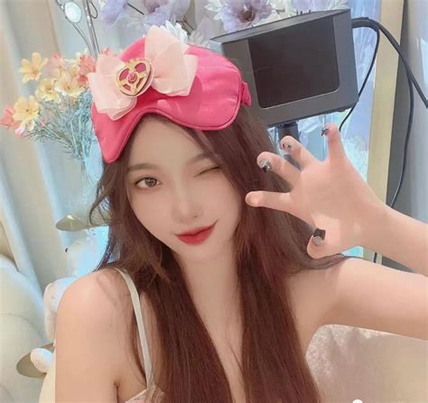 【yangchenchensugar】平面模特杨晨晨，大家都知道的了！ 悠然恍若隔世梦