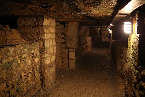 Les Catacombes De Paris Lossuaire Labyrinthique Au Cœur De Paris