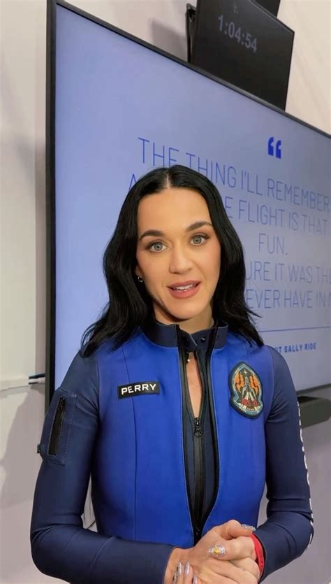 Katy Perry All Female Crew Return From Blue Origin Space Trip Daily