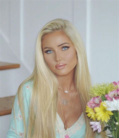Katerina Rozmajzl In 2025 Beautiful Girl Makeup Super Long Hair Blonde
