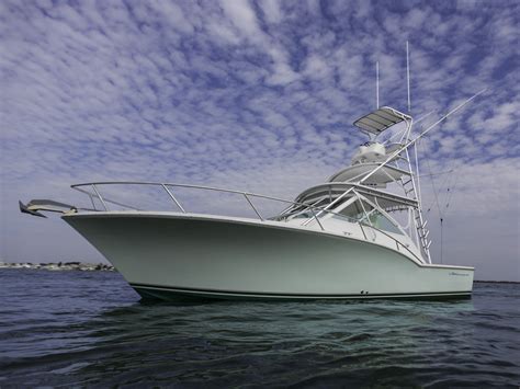 32 Express — Albemarle Boats