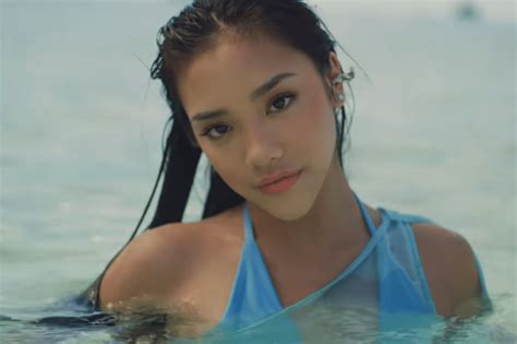 Profil Dan Biodata Baila Fauri Member No Na Yang Curi Perhatian