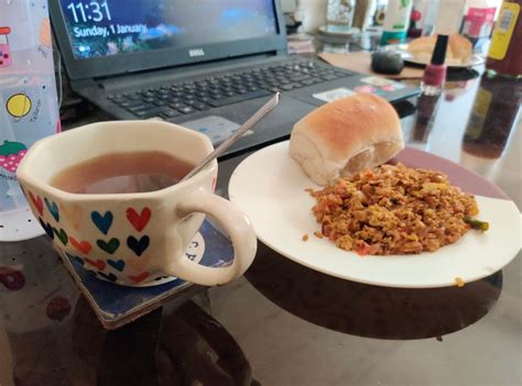 Bandra Chapter Sunday Special Bhurjee Pav By Aishwarya Ganoo Medium