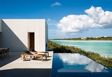 Rick Joys Caribbean Holiday Home Allows Coastal Breezes To Pass Through