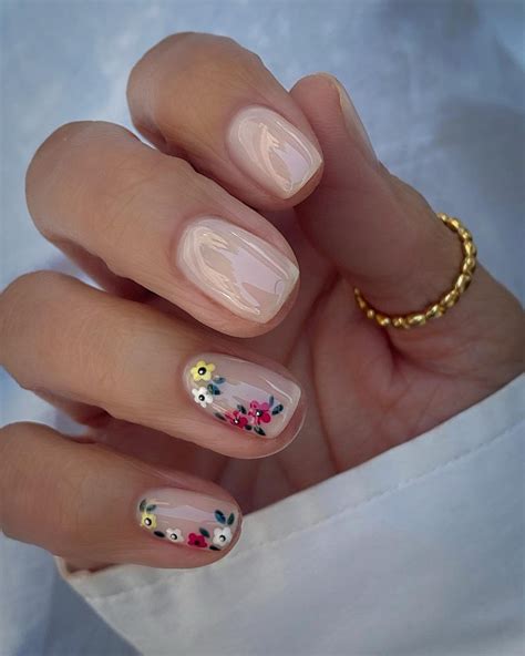 25 Flower Nail Designs That Are Too Pretty To Pass Up Nail Designs