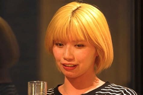 池田エライザ似23歳セクシー女優、超ミニ丈姿でハーフイケメンモデルと号泣しながら密着ハグ「こんな人いるんだなって」 バラエティ