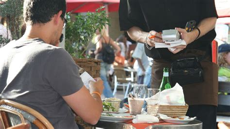 Sondage Laissez Vous Un Pourboire Au Restaurant