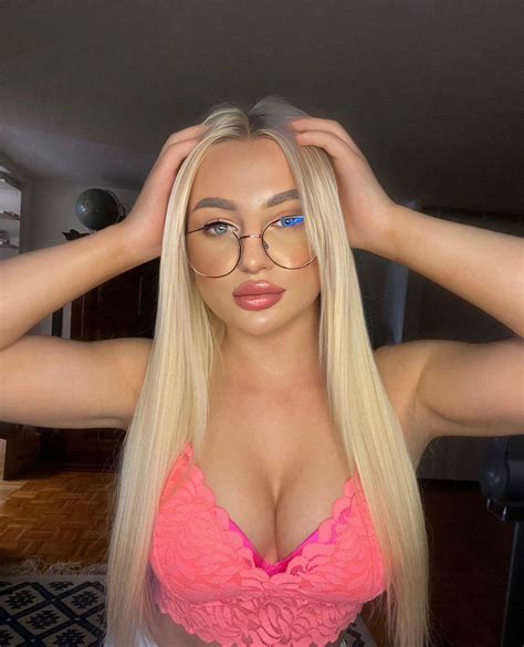 Do U Like My Glasses Daddy😝🍒 Scrolller