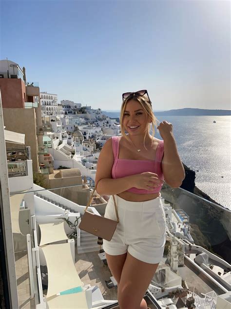 Martyna Sikora No Linkedin Holidays Employeebenefits Recruitment