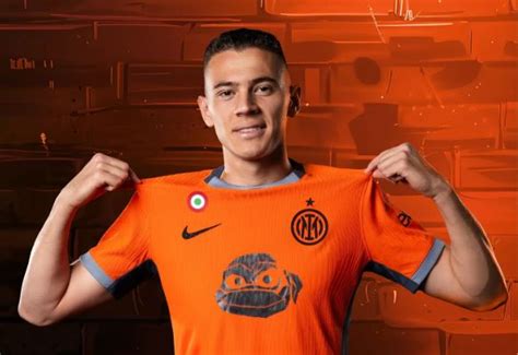 Foto Fanellë E Veçantë Për Duelin E Radhës Interi Vesh Asllanin Me… Breshkat Ninxha