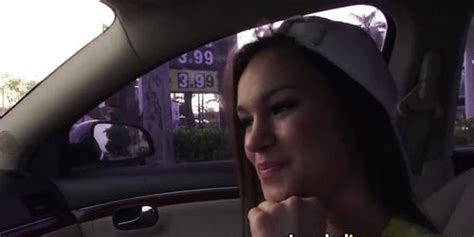 Stranded S London Smith Is Down On Her Luck And Needs A Screw