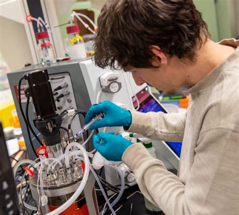 Industrial Fermentation Workshop Builds Biotech Skills Institute For