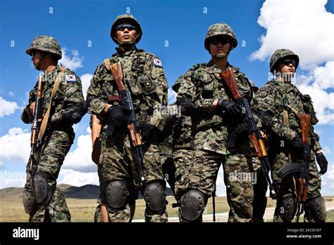 Korean Special Operations Soldiers From The Republic Of Korea Army