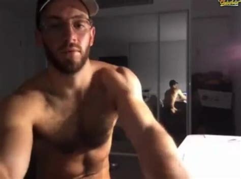Hung And Fit Uncut Dude Jerking Off
