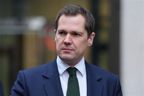 Jenrick Says Authorities Should ‘reassert Basic Rules After Fare Dodging Video