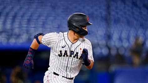 Yankees Have Their Eye On Slugging Outfielder