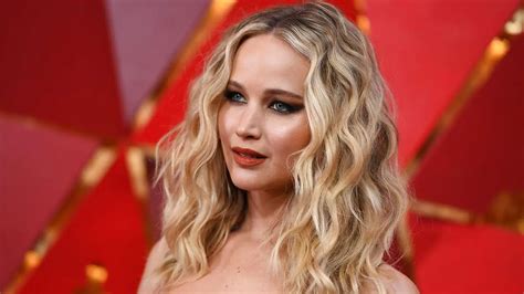 Jennifer Lawrence Nægter Nej Vi Havde Aldrig Sex Bt
