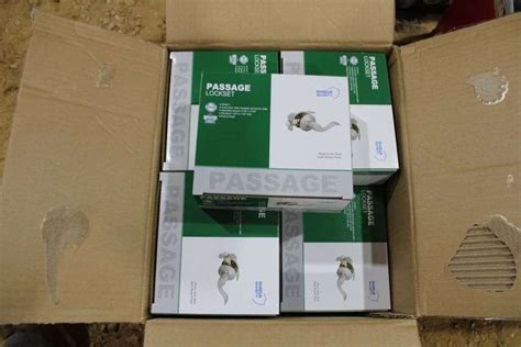 Box Of 20 New Passage Door Knobs Lee Real Estate And Auction Service