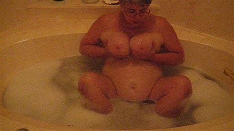 Step Mommy Takes A Bubble Bath Girdle Goddess Ddew Clips4sale