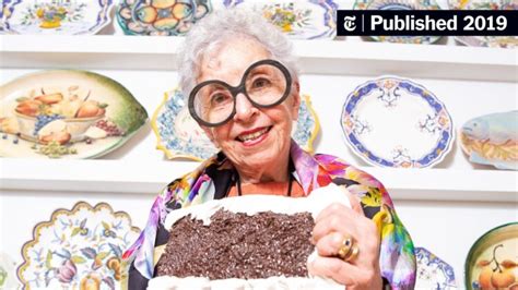 8 Hot Sexy Sylvia Weinstock Bikini Pics