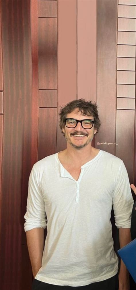 Pedro Pascal Wallpaper