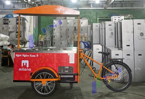 Xe Chở Kem Trưng Bày Bằng Thép Giải Pháp Hoàn Hảo Cho Các Cửa Hàng Kem