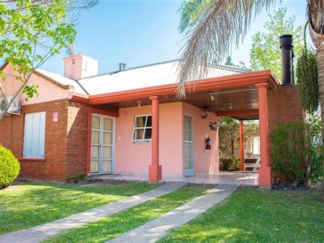 Alojamiento En Bungalows Y Hospedaje Dentro Del Complejo Termal