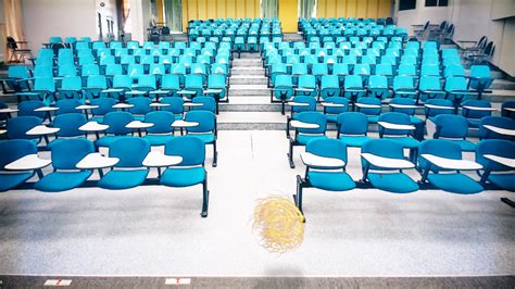 Medical Students Are Skipping Class Making Lectures Increasingly