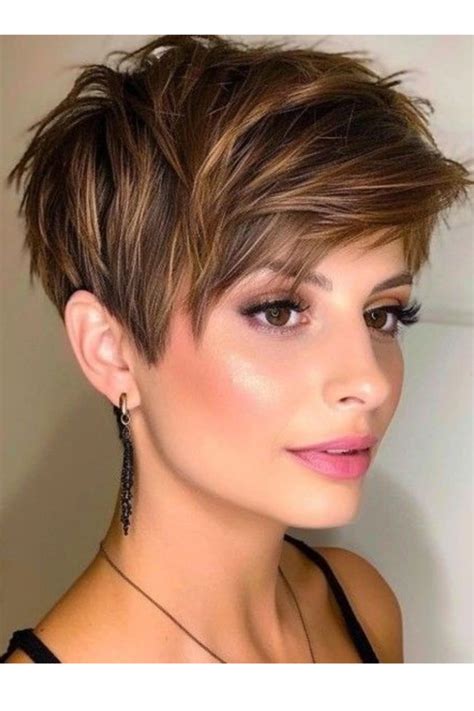 28 Gorgeous Pixie Hairstyles For Thick Hair Fabbon