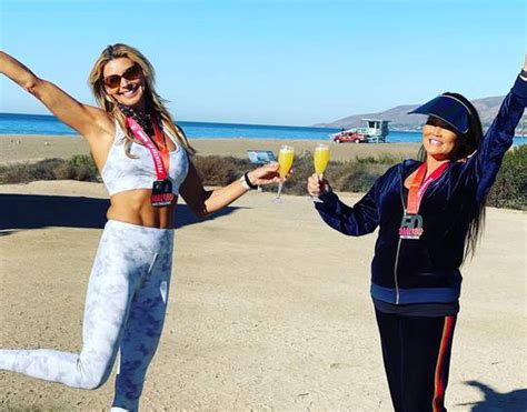 Tia Carrere Celebrating After A Run Scrolller