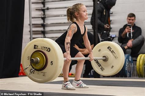 Canadian Strongest Girl In The World 7 Can Deadlift 80kg Daily