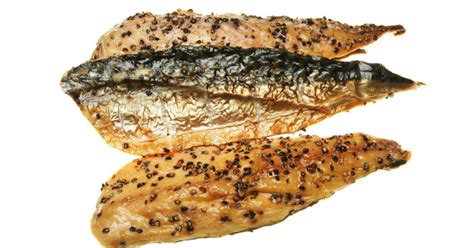 2 Easy Smoked Peppered Mackerel Fillets Recipes