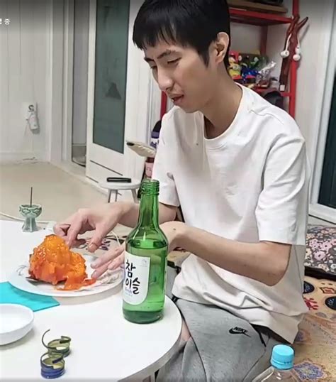 제사상 펼친 이재석 치지직 에펨코리아