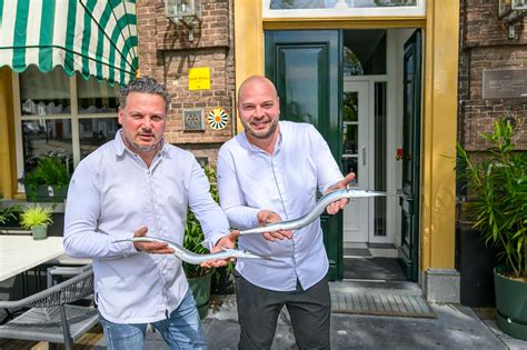 Smaakpapillen Van Fijnproevers Volop Gekieteld Tijdens Bergse Proefmei