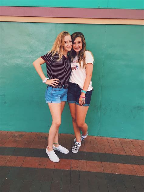 Best Friend Beachy Outfits Denim Fashion Sneakers Fashion