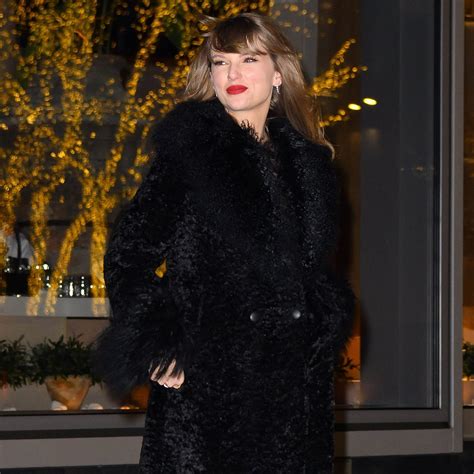 Taylor Swifts Outfit Liefert Styling Inspiration Für Kalte Wintertage Cosmopolitan