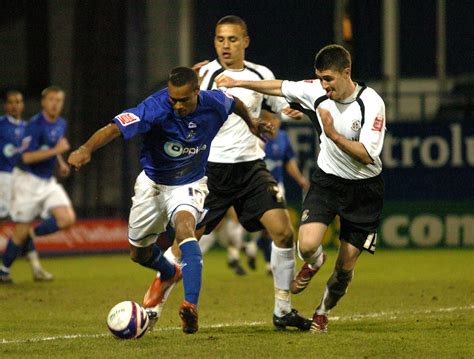 Stephen Oleary Hatters Heritage A History Of Luton Town Fc