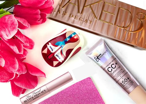 10 Beauty Essentials All College Girls Must Own Barbies Beauty Bits