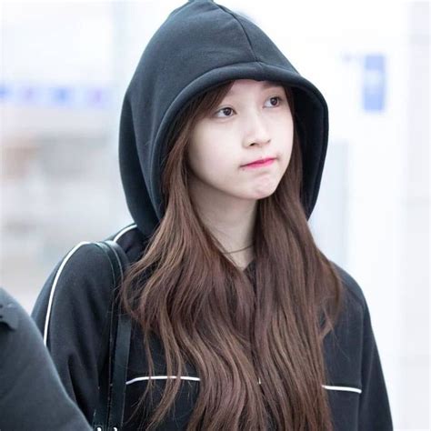 On Hold The Nerdy Assistant Stylist Mina X Yn Doki Doki ドキドキ Wattpad