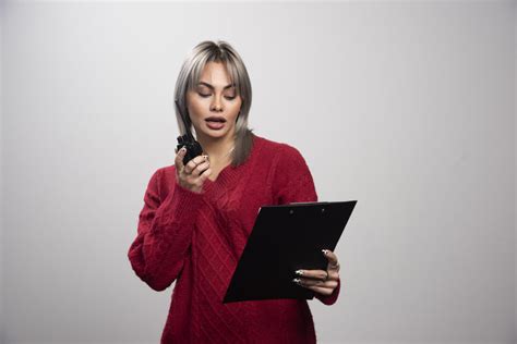 Choosing The Right Radio Transceiver For Your Needs A Comprehensive B Screenshield