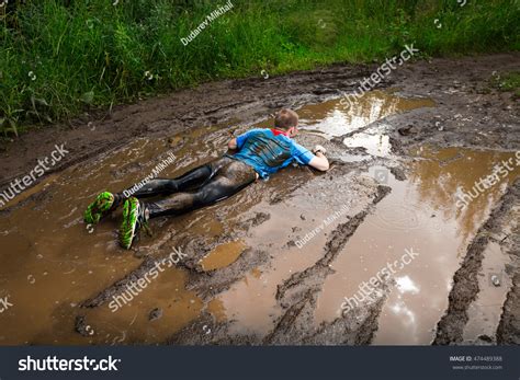 Runner Falling On Face