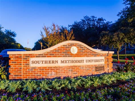 Entrance Sign For Southern Methodist University In Dallas Tx Editorial